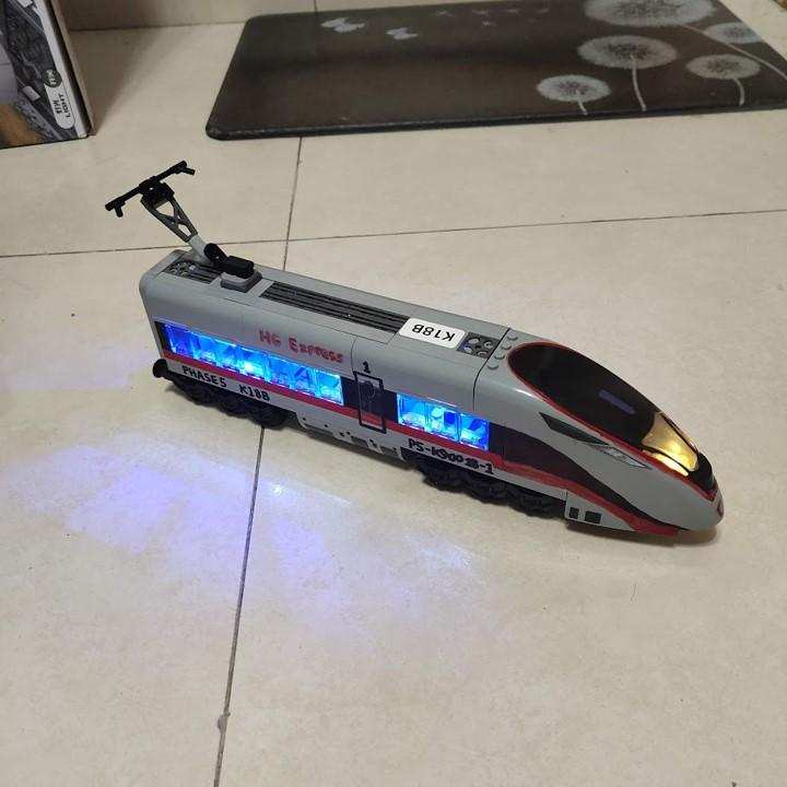 新紅色K18B型列車已經投入服務 😄 | 城市列车：复兴号高铁（City Train）（开智KAZI/高博乐GBL/博智BOZHI ...